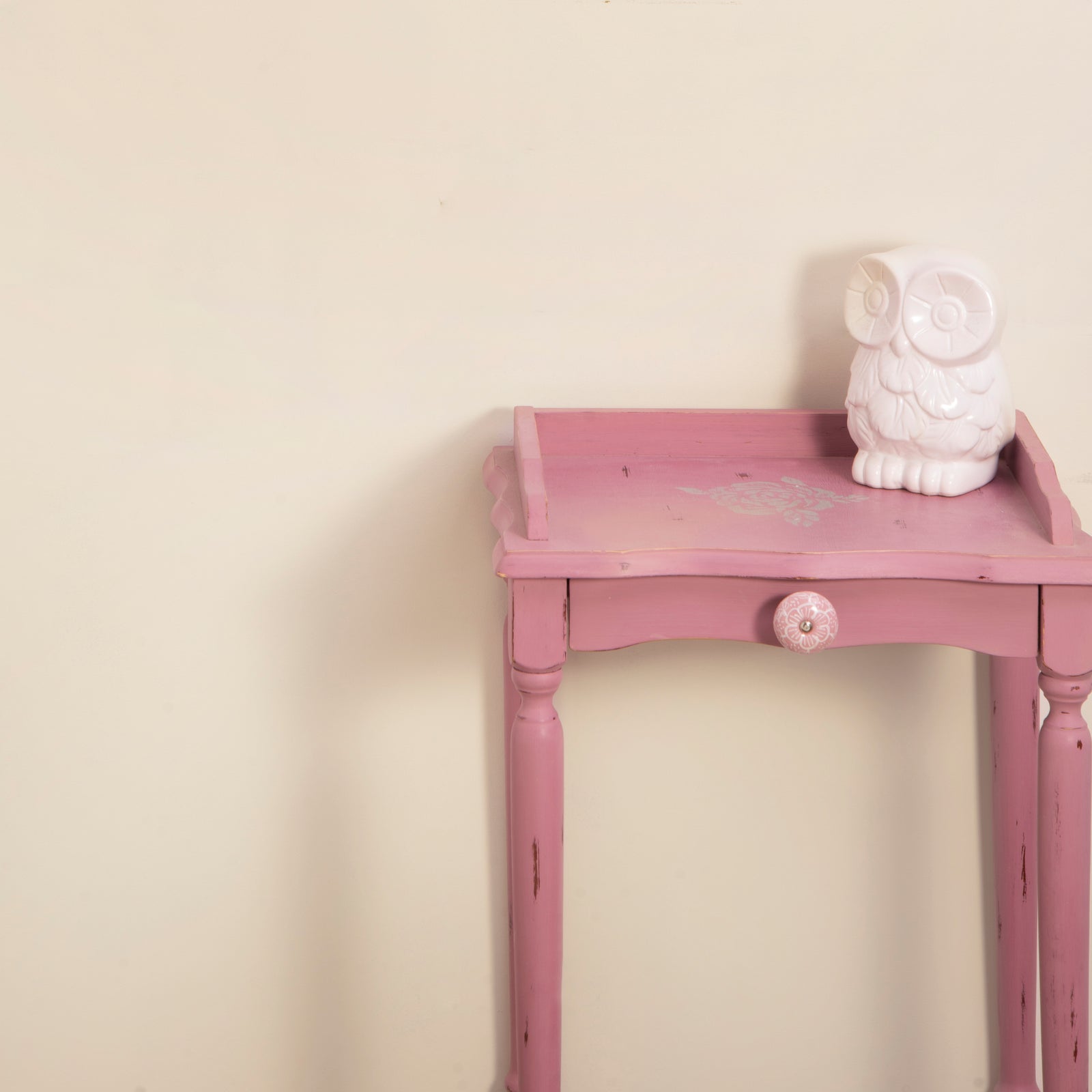 Parchment - Creamy Off-White Chalk Wall Paint | Frenchic